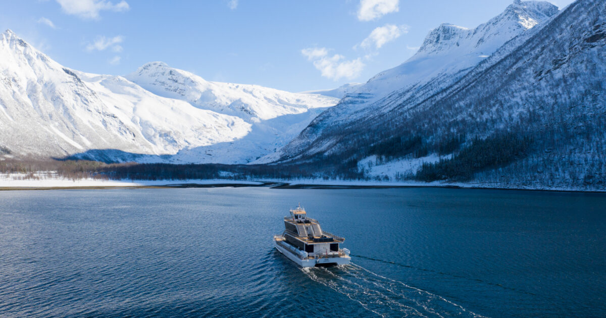 The best way to see Norway - Sustainable boat tours - Brim Explorer